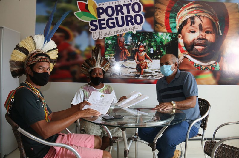 Reconhecida oficialmente como Patrimônio Cultural, Aldeia Mirapé ...